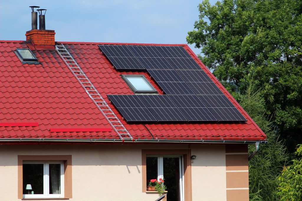 Solarni paneli 2026.: ostvarite poticaje s nama - obnovi.hr